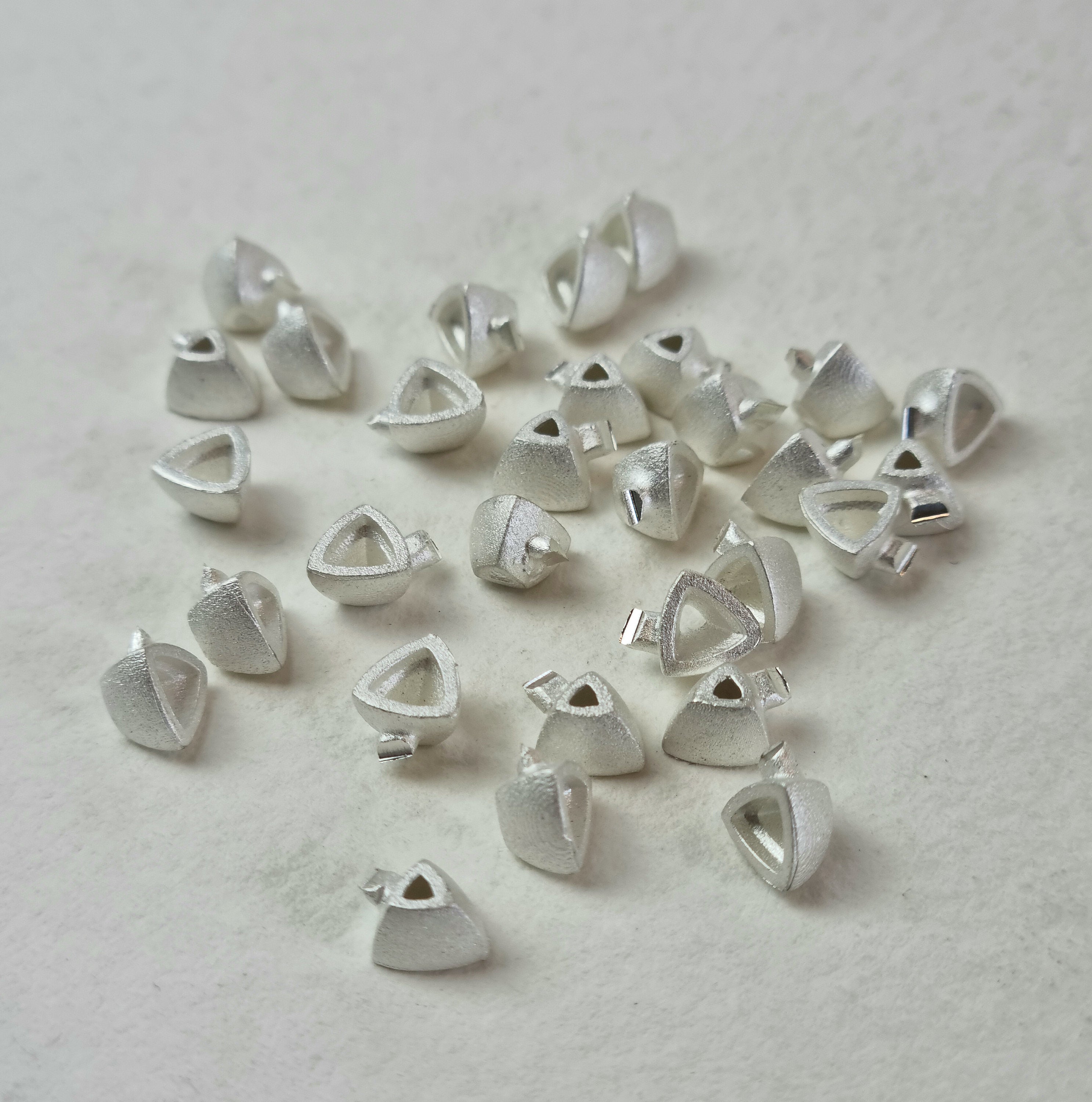 4mm Trillion collet sterling silver cast stone setting – Greens Stone ...