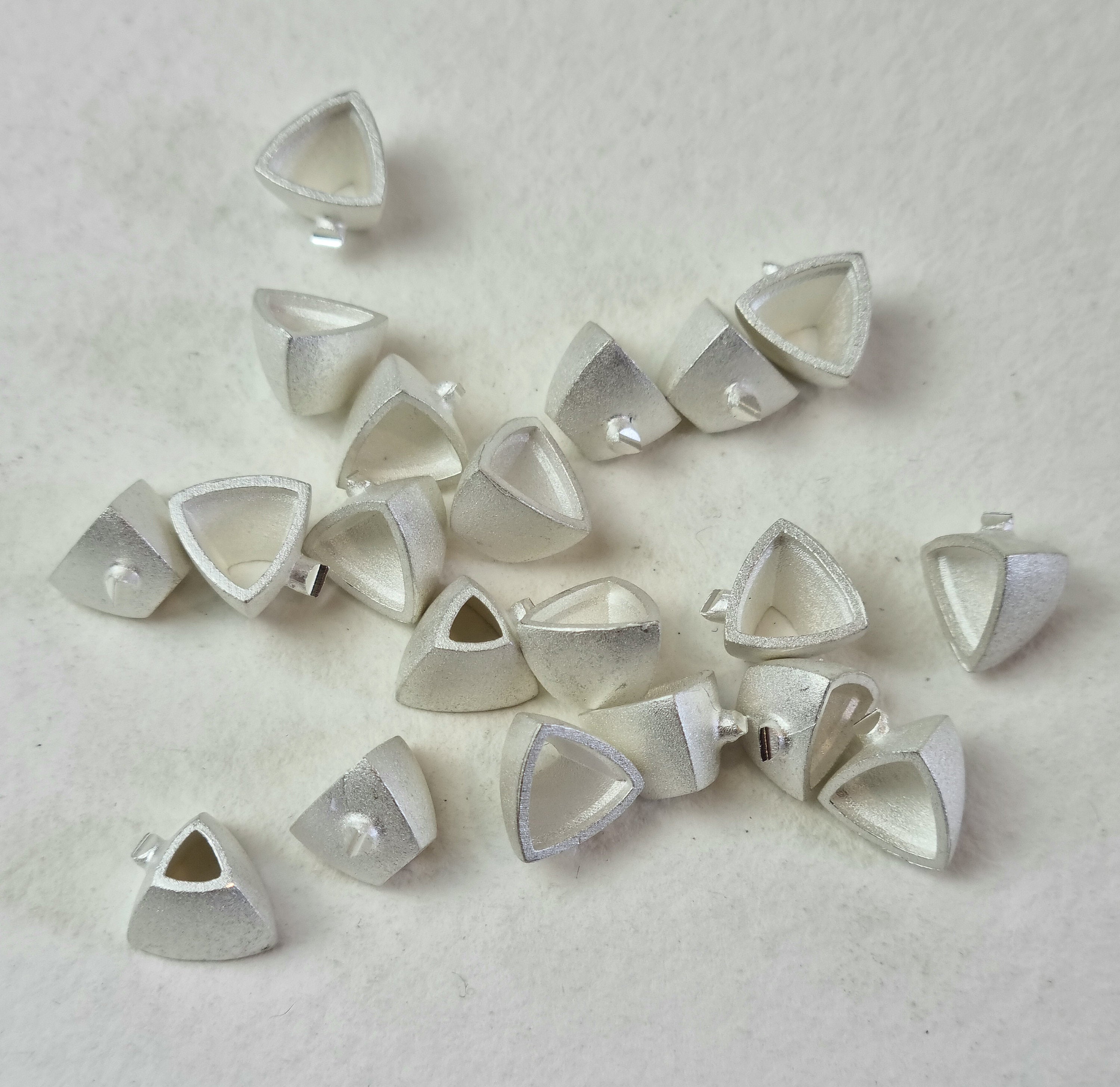 8mm Trillion Collet sterling silver cast stone setting – Greens Stone ...